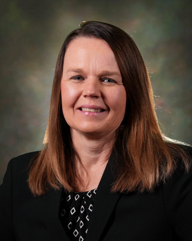 Trish Cook- Afternoon 5 State Farm Report | Radio 570 WNAX